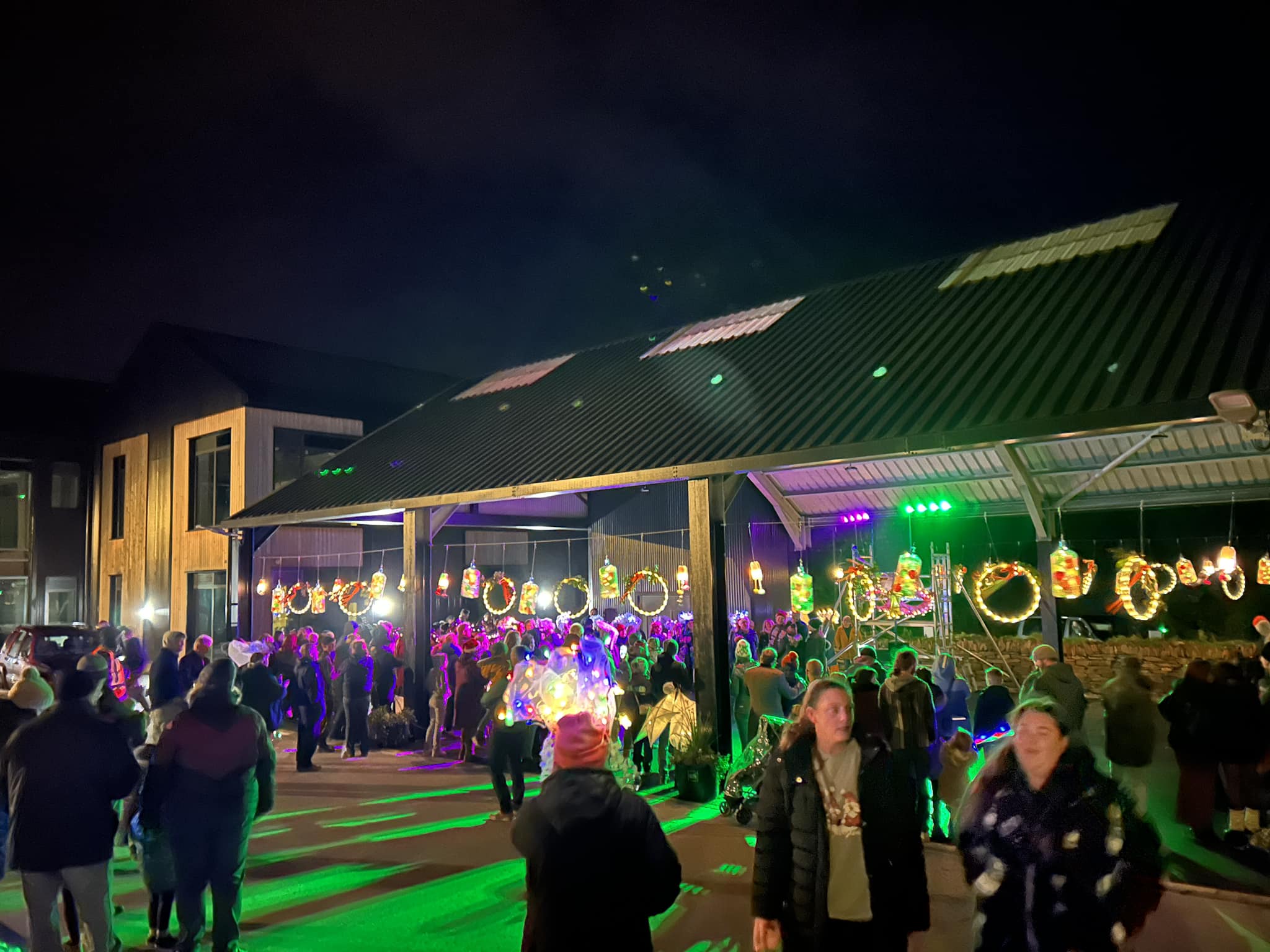 Nadelik Lyskerrys 2024 - FEAST